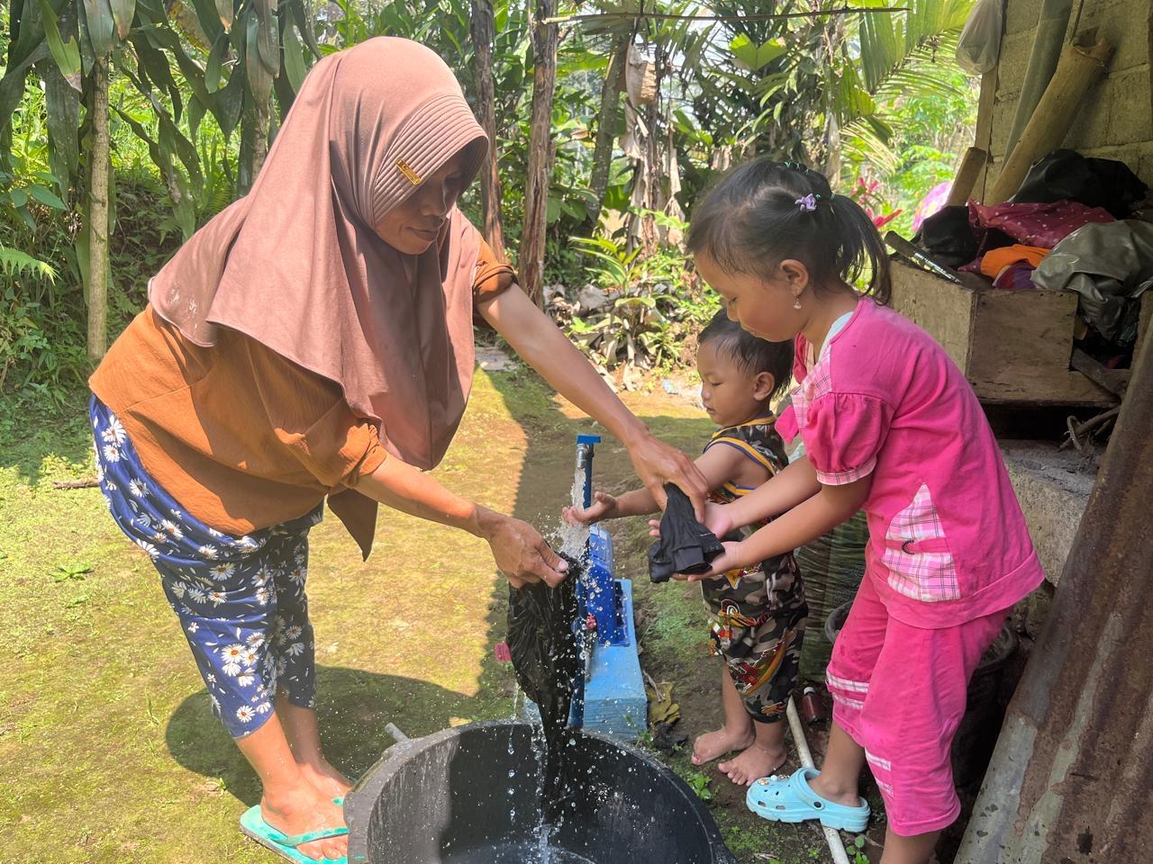 Bantuan SPAM Gubernur Jateng Bikin Air Melimpah, Warga Desa Wisata di ...